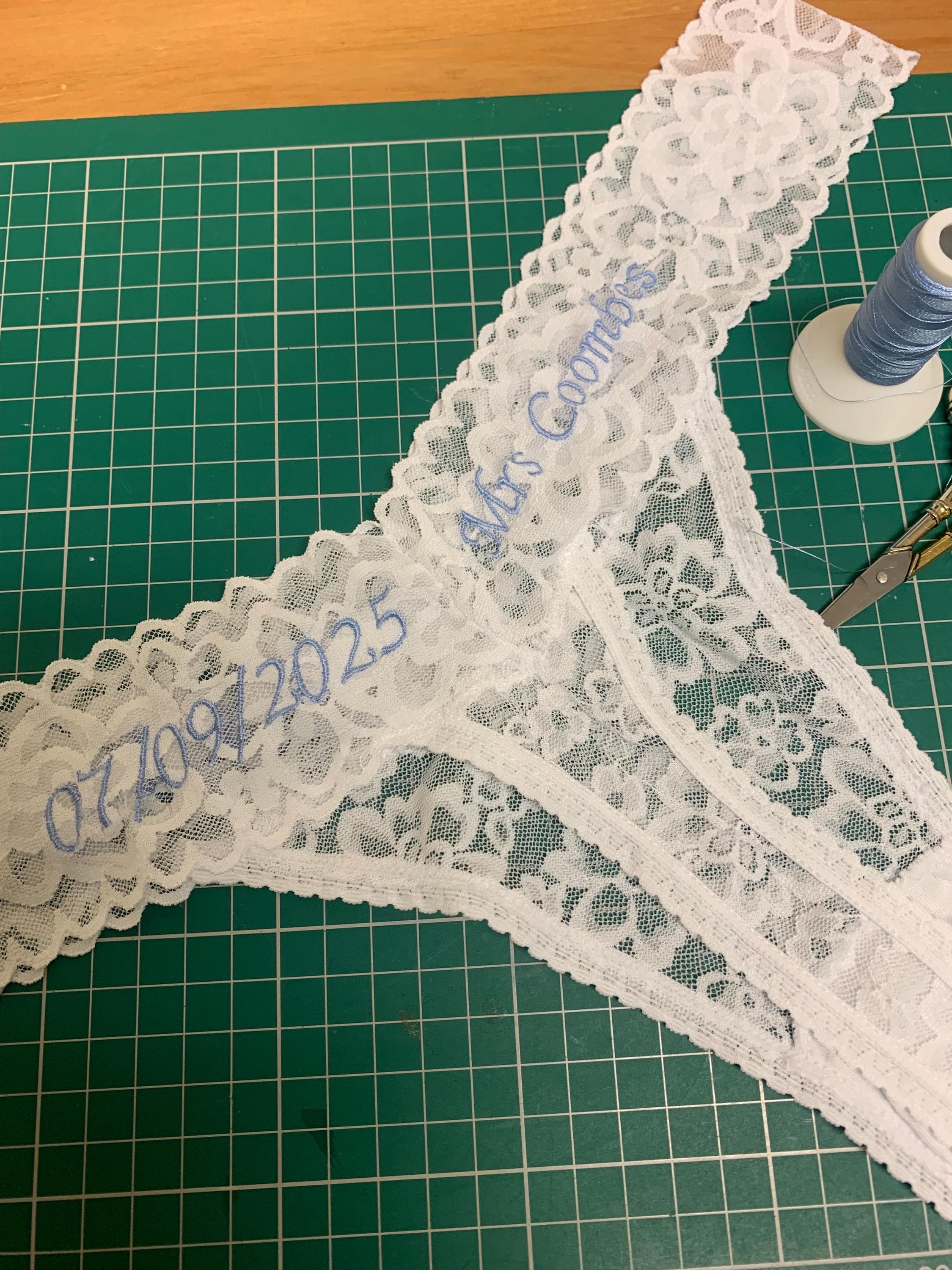 String mariée cadeau personnalisé avec deux côtés du texte - lingerie ...