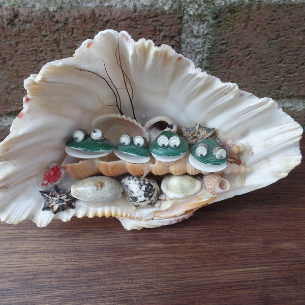 Vintage Shell Art - Etsy