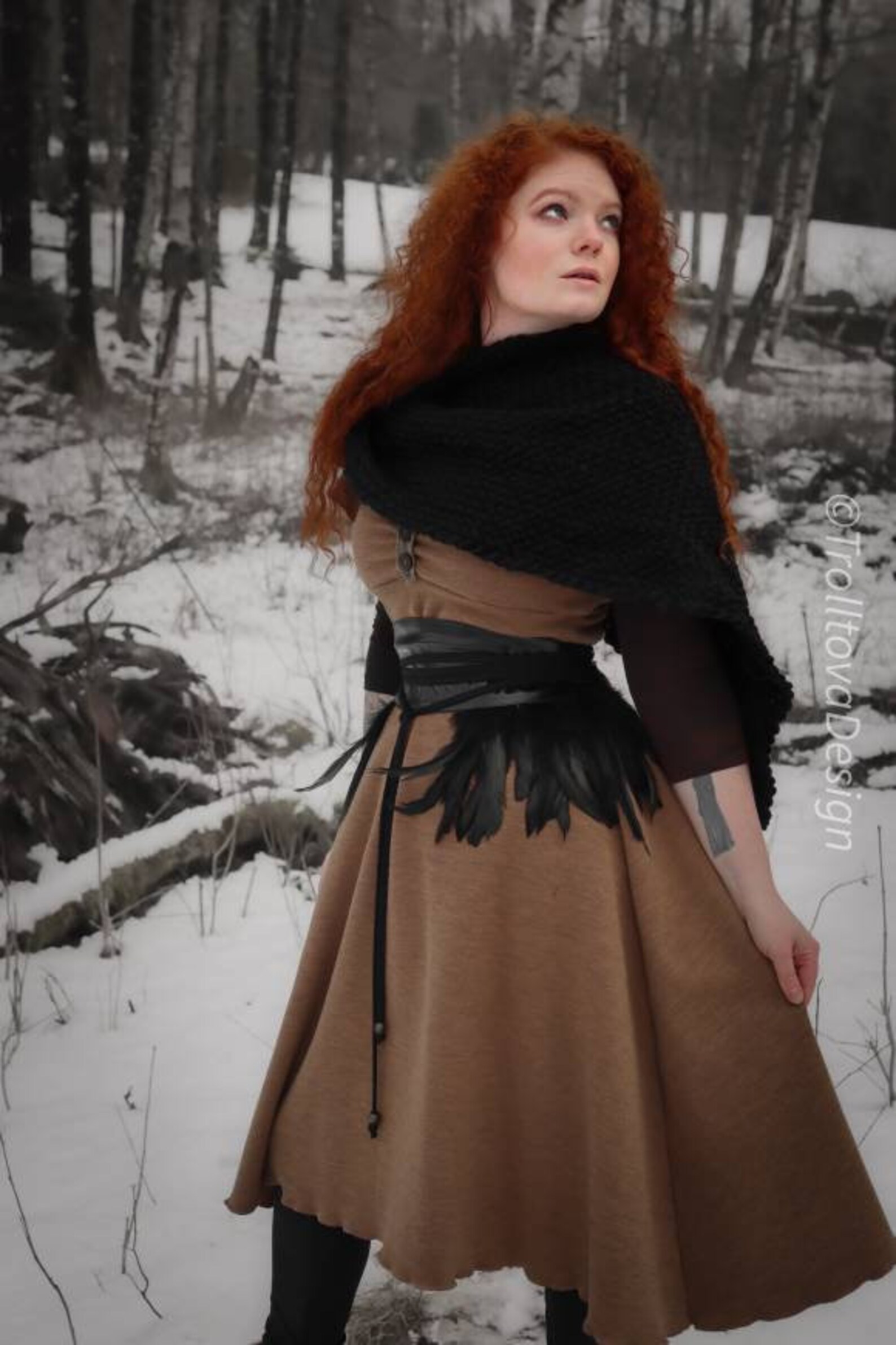 Handwoven Twisted Capelet in Black Wool. - Etsy