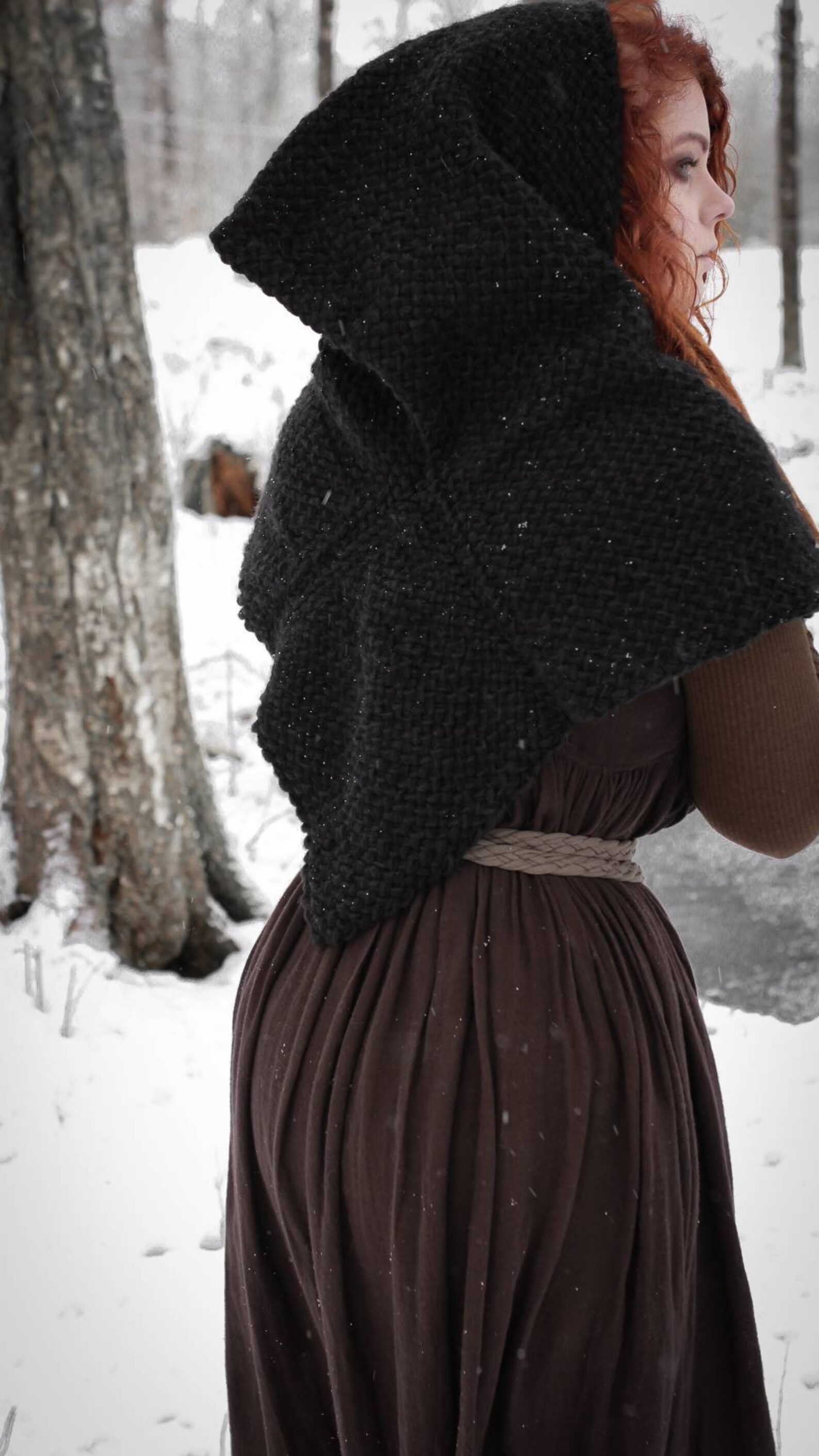 Big Handwoven Skjoldehamn Inspired Hood in Black Wool - Etsy Sweden