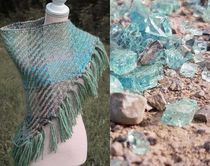 Big Handwoven Skjoldehamn Inspired Hood in Black Wool - Etsy Sweden