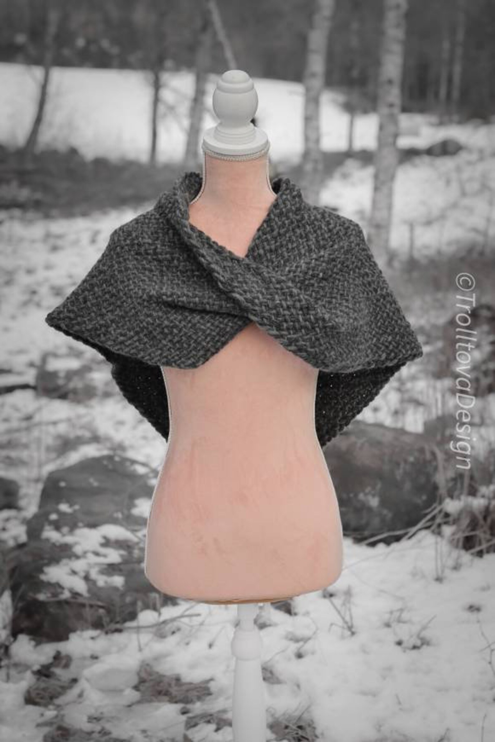 Handwoven Twisted Capelet in Gray Wool and Alpaca. | Etsy