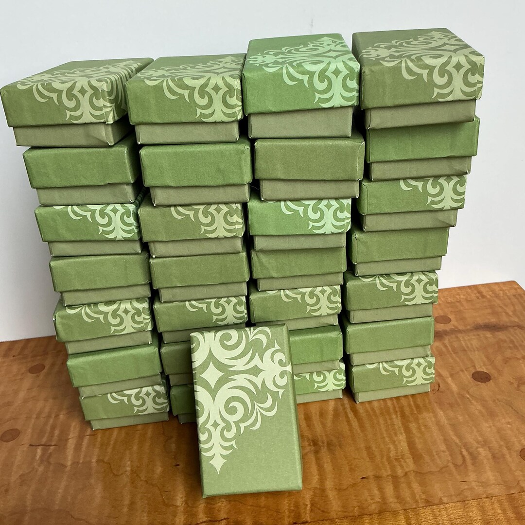 Small Jewelry Boxes Earring Boxes Jewelry Packaging Destash Bargain ...