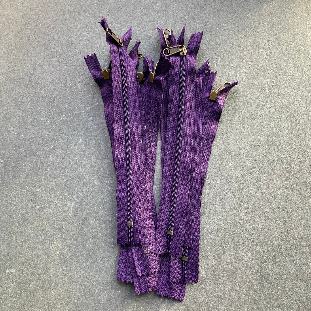 4.5 Coil Zippers for Leatherwork Pursemaking or Upholstery Various ...
