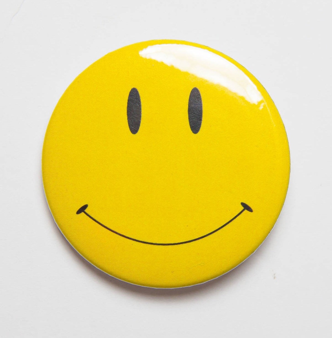 Smile the Famous Yellow Have a Nice Day Smiley Face 2 1/4 Inch Pin ...