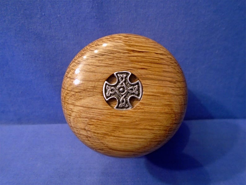 PRINT BAREN Handmade in Oak Wood With an English Pewter Celtic Cross on ...