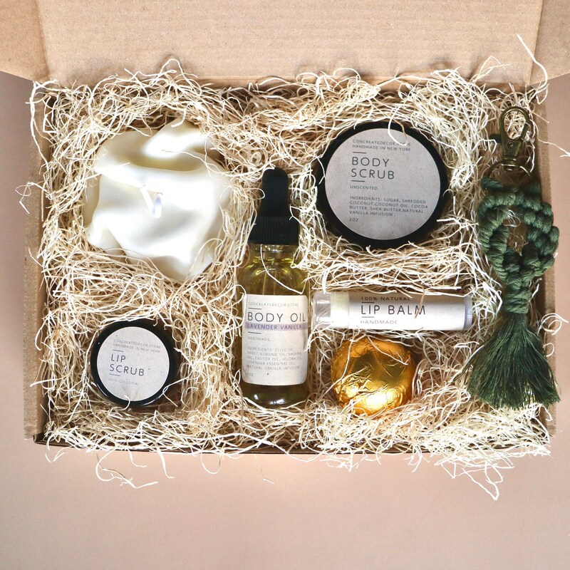 Congratulations Gift - 60+ Gift Ideas for 2024