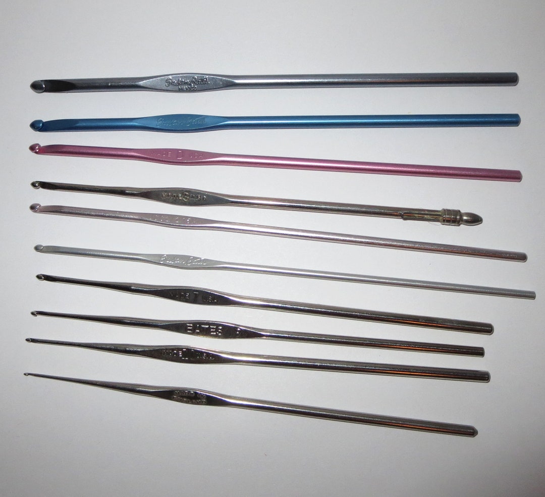 Vintage Susan Bates Crochet Hooks Steel, Aluminum, Clipson Various ...