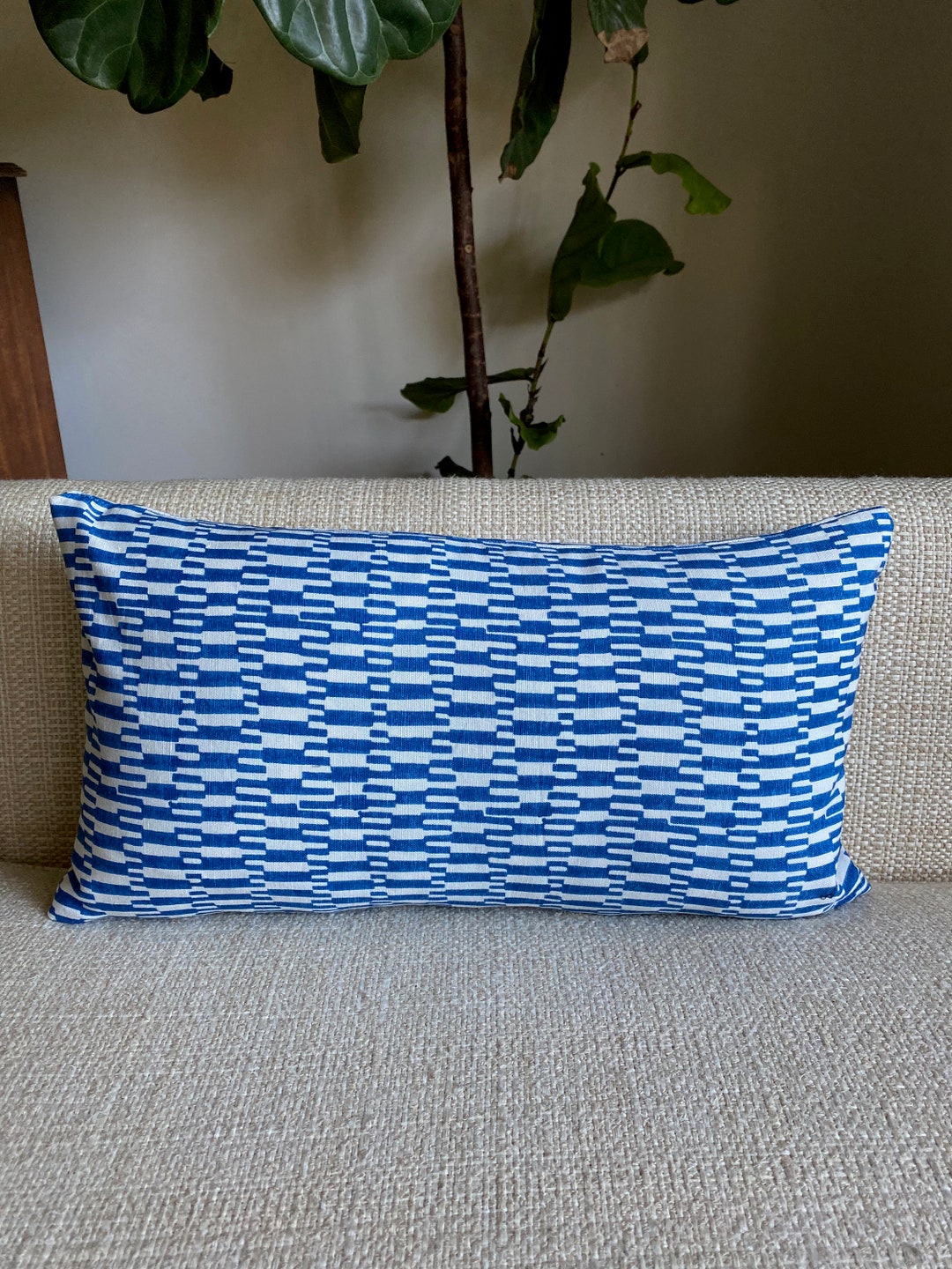 Thibaut Gogo Pattern in Navy and White - Etsy