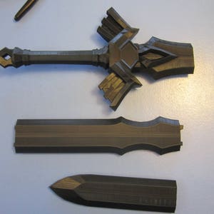Breath of the Wild Royal Guard Sword Replica Kit/ Epic Display Piece ...