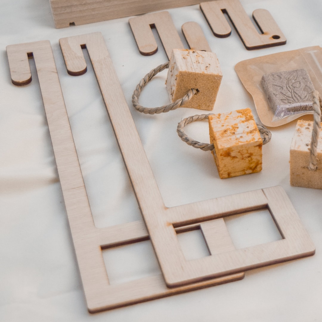 Foraging Tray Attachment Hooks - Rabbit Enrichment Toy Attachments - Etsy