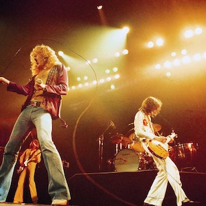 Led Zeppelin: Jimmy Page 24x36 Inch Rolled Wall Poster - Etsy Led Zeppelin: Jimmy Page 24x36 Inch Rolled Wall Poster - Etsy