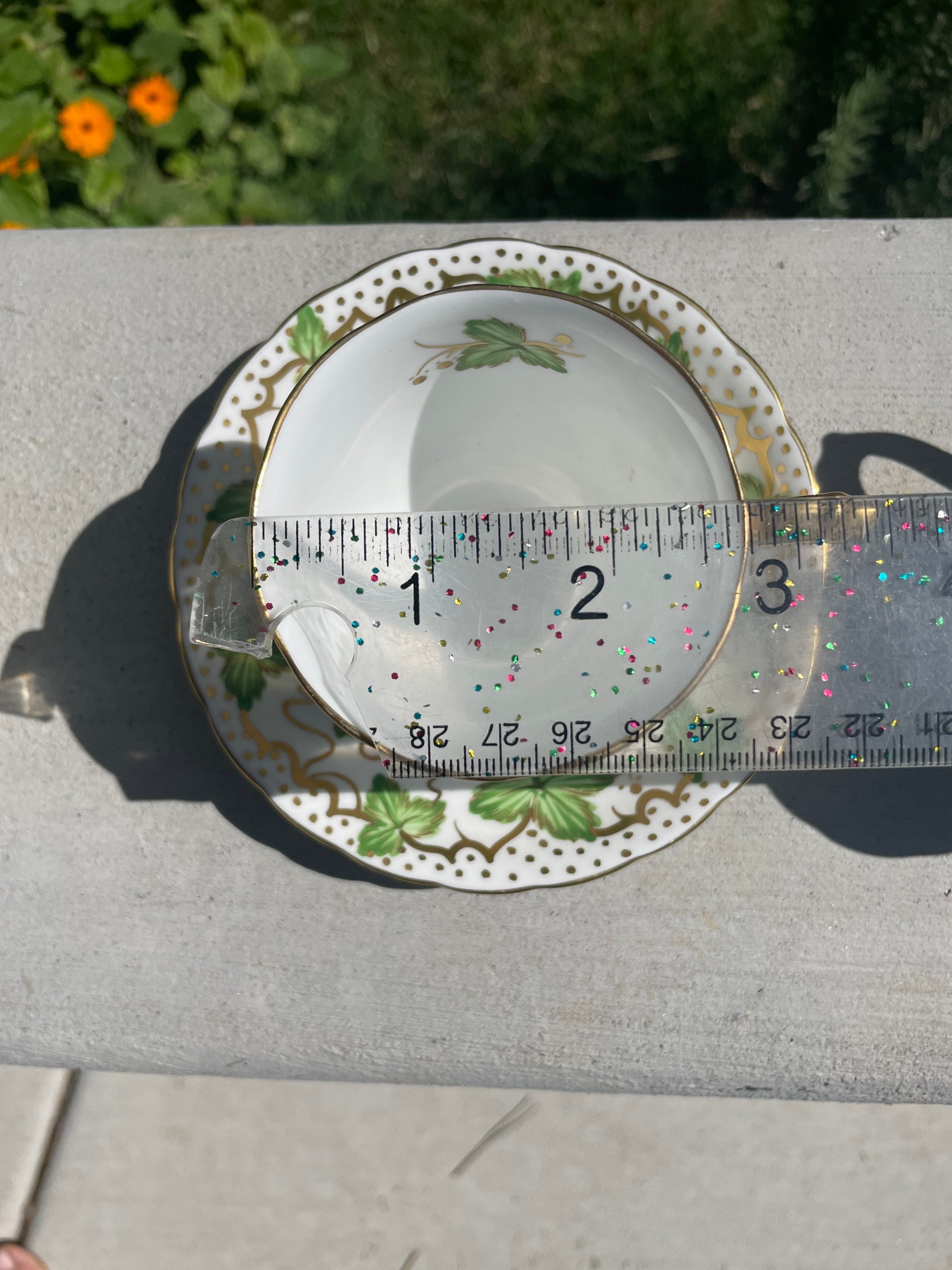 Vintage Beautiful Royal Chelsea Tea Cups and Saucers With Green Leaves ...