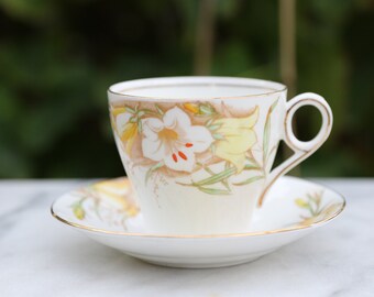 Duchess Romana Bone China Tea Cup and Saucer - Etsy