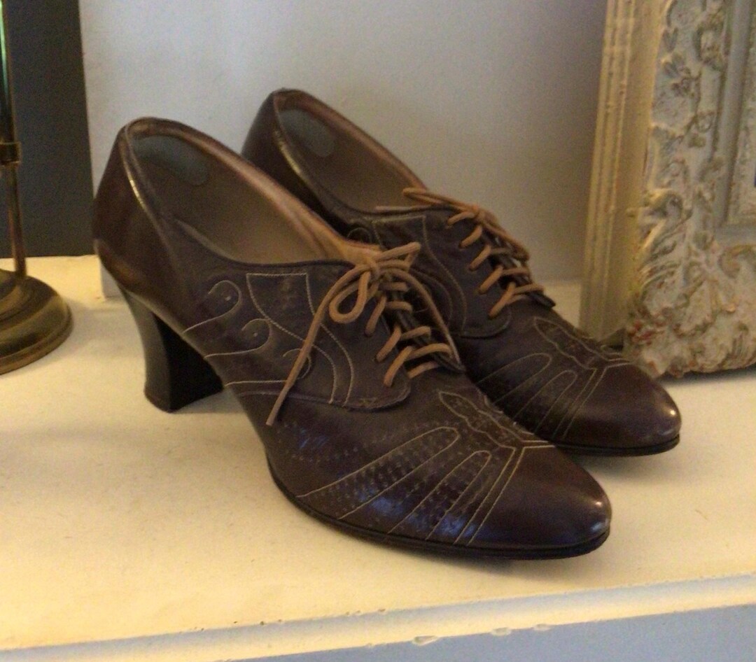 T. Eaton Co. Ladies Brown 1930s Leather Lace up Shoes - Etsy