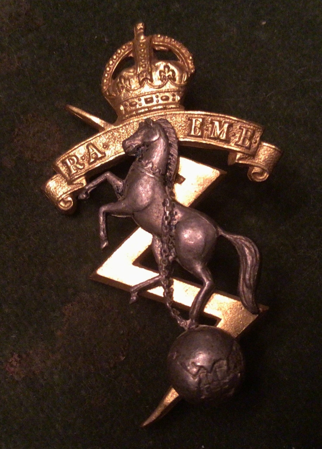Royal Australianelectrical Mechanical Engineer Cap Badge - Etsy