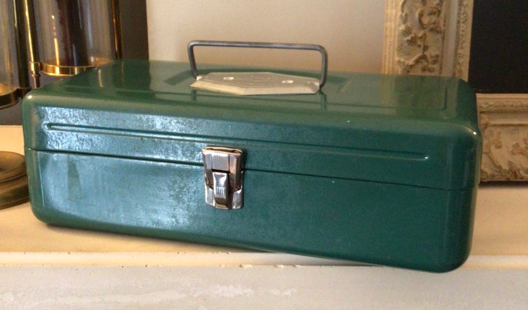 Victor Green Metal Fishing Tackle Box - Etsy