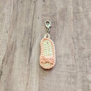 Sandal Keychain Crochet Summer Sandal Charm Beach House - Etsy