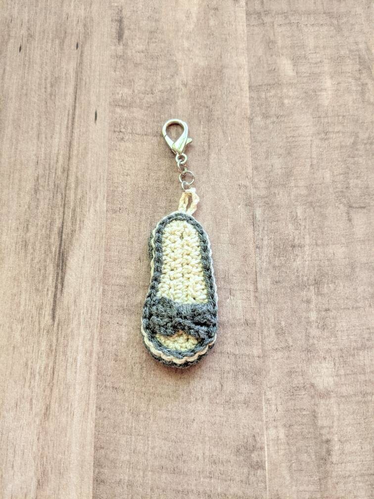 Sandal Keychain, Crochet Summer Sandal Charm, Beach House Gift ...