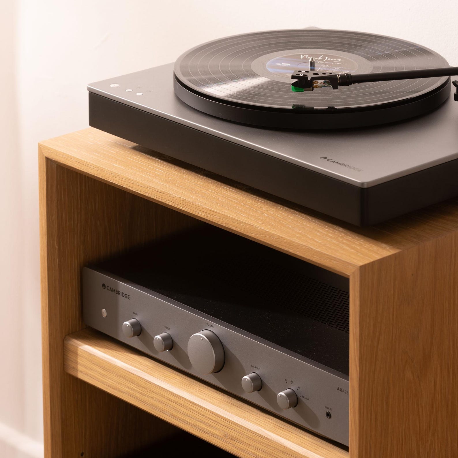 Handcrafted Solid Oak Hifi Cabinet – Adjustable Shelves for Turntable ...