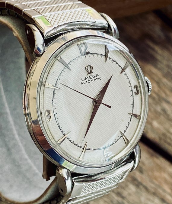 Vintage Men's Omega Automatic Watch - Gem