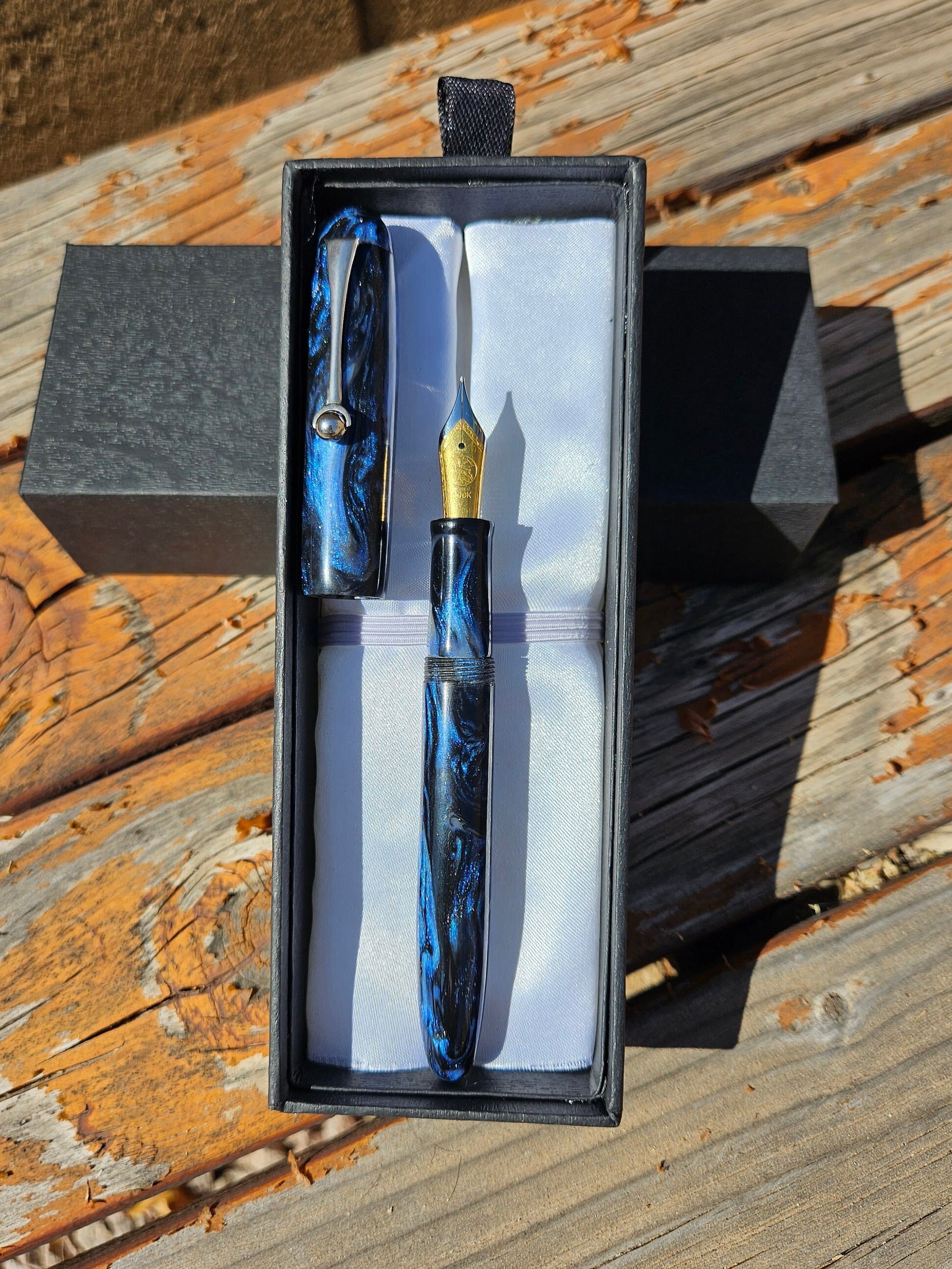 Bespoke Handmade Ecto Blue Diamondcast® Fountain Pen - Etsy