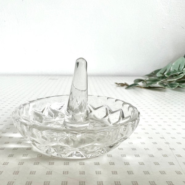 Vintage Ring Holders - Etsy UK