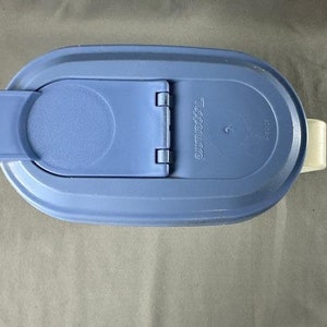 Tupperware Blue & Clear Plastic Pitcher Canister 6 1/4 High 1 Quart - Etsy