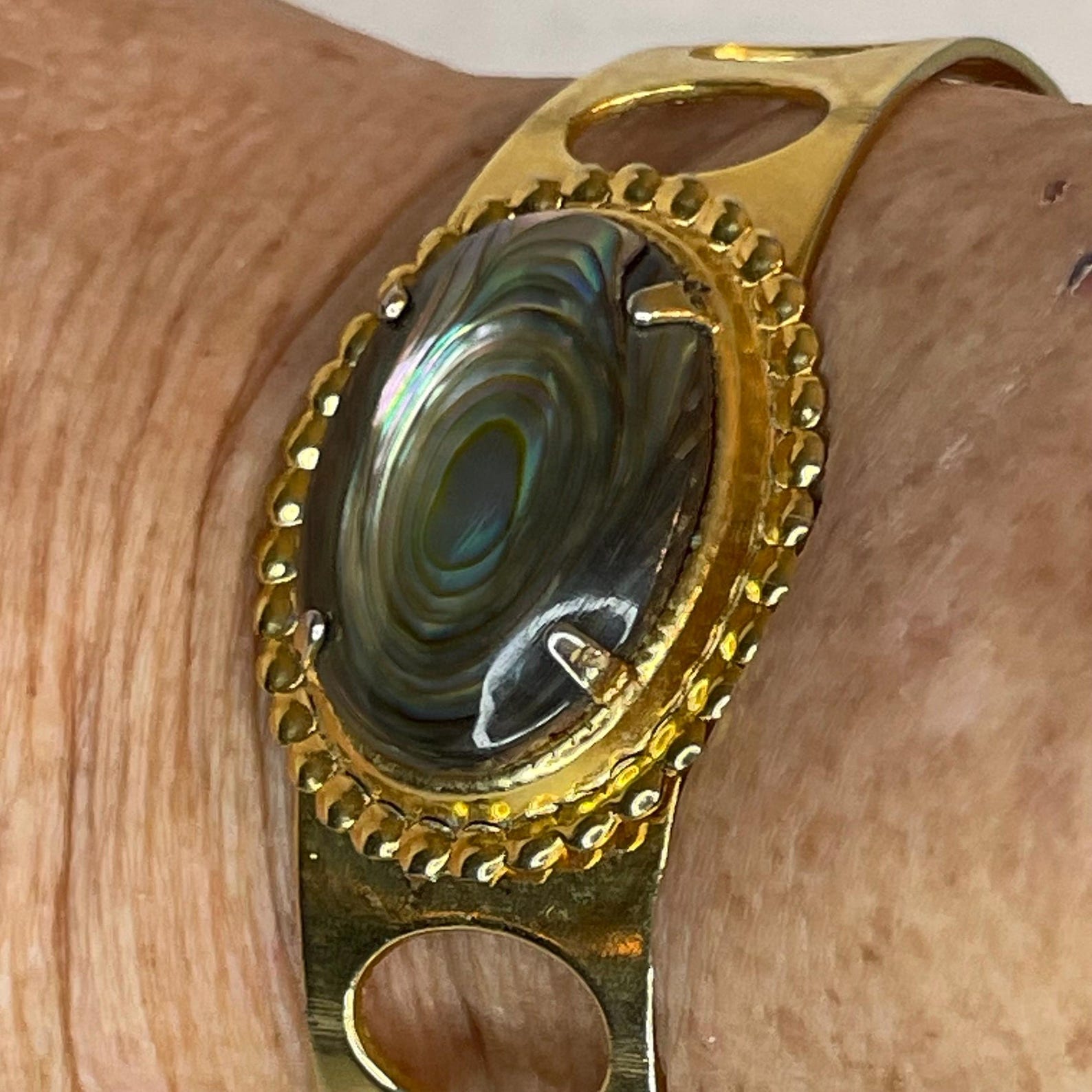 Vtg Abalone Gold Cuff Bracelet Cut Out Open Work Bangle Resin Circle ...
