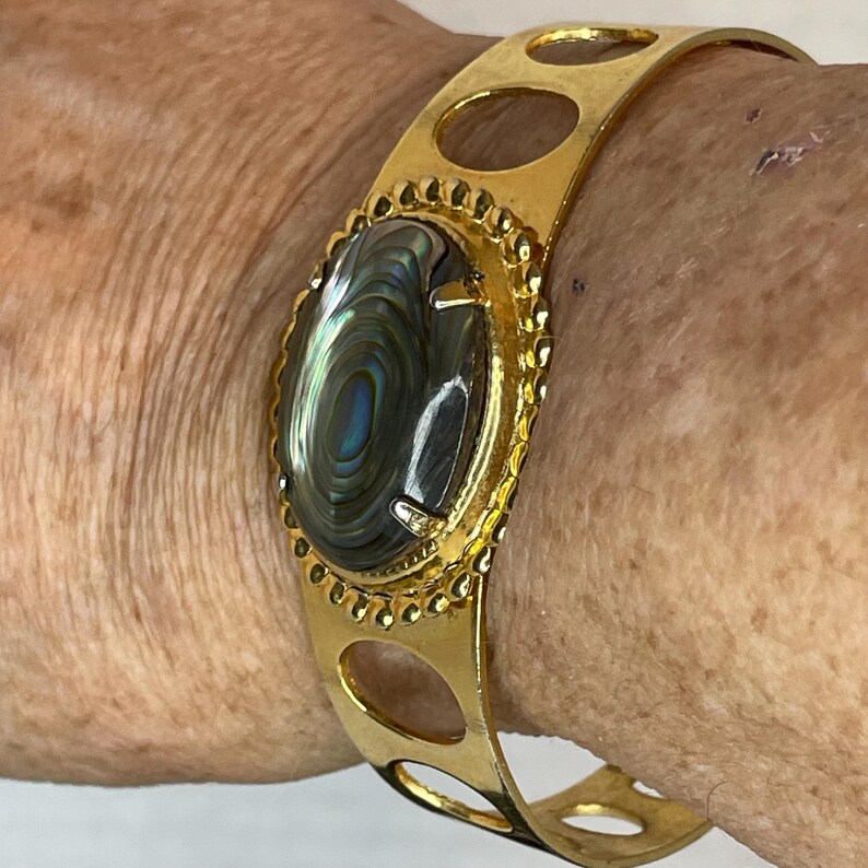 Vtg Abalone Gold Cuff Bracelet Cut Out Open Work Bangle Resin Circle ...