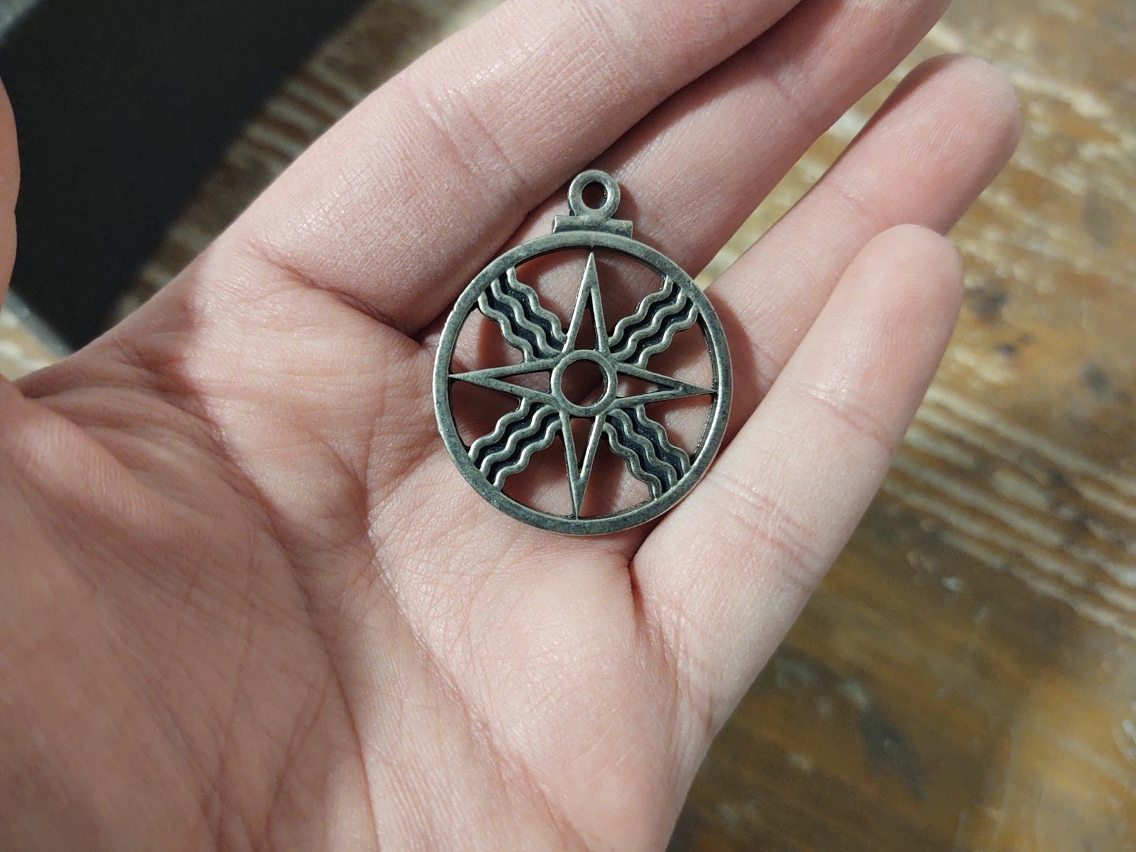 Seal of Shamash Symbol Pendant,ancient Assyrian Mesopotamian Sun God ...