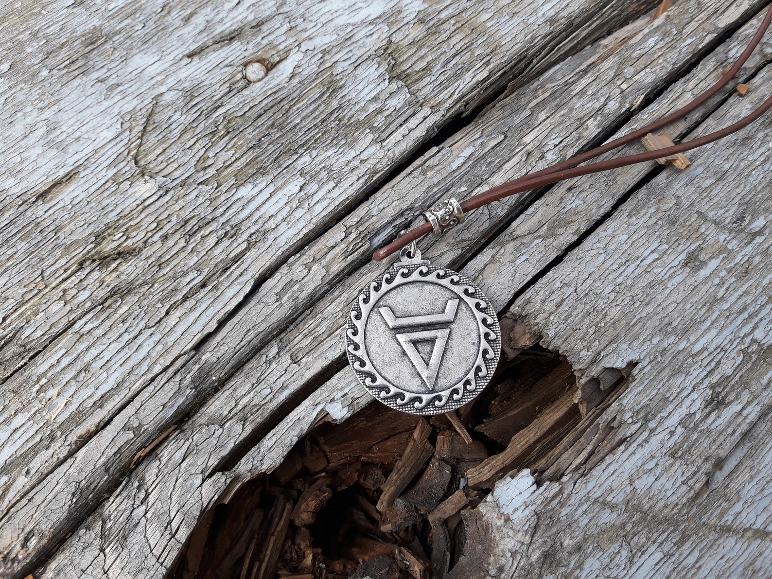 Veles Slavic God Symbol Necklace,god of Land,water,volos God Sign ...
