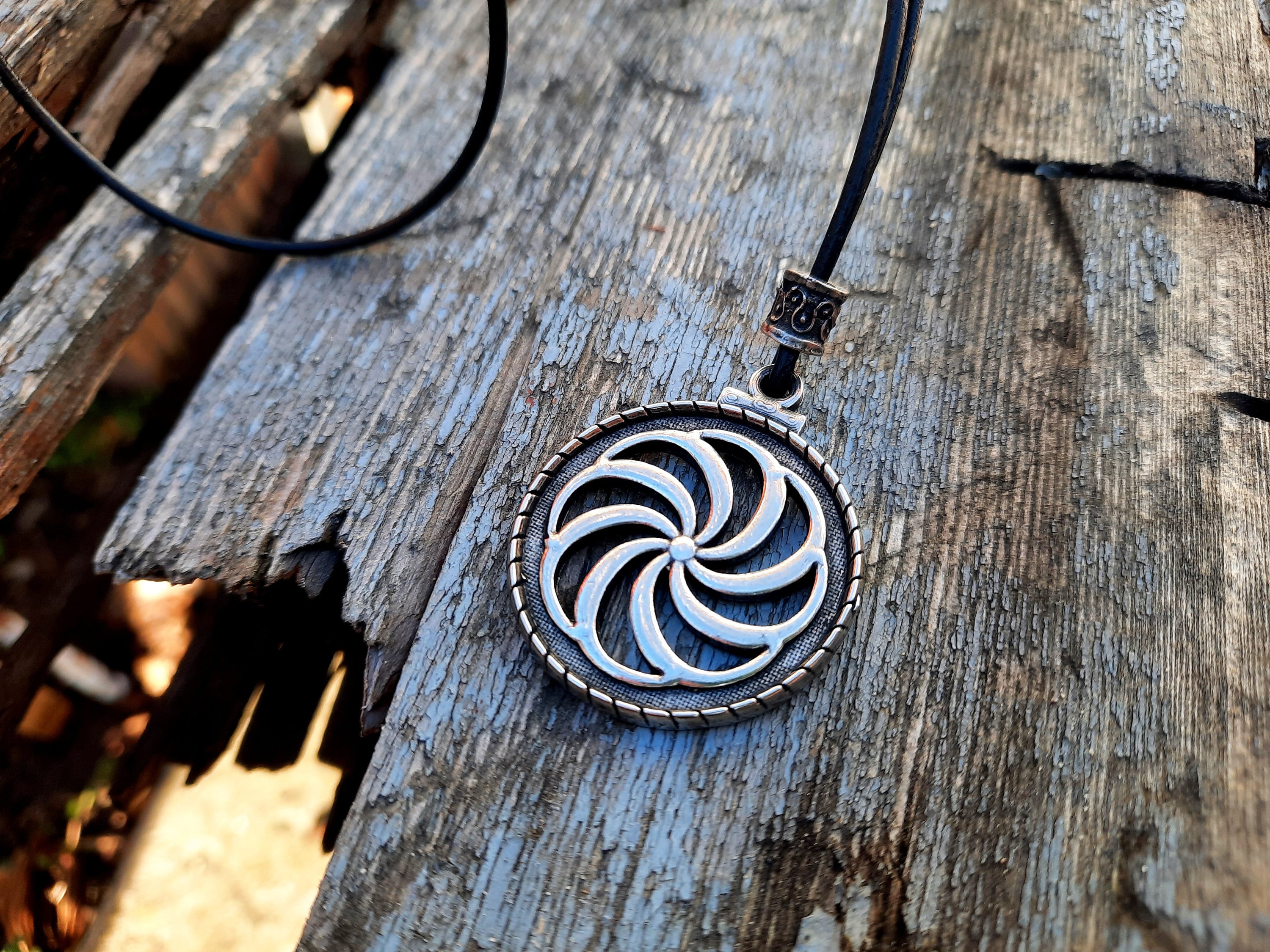 Armenian Eternity Sign Leather Necklace,arevakhach Symbol Jewelry ...