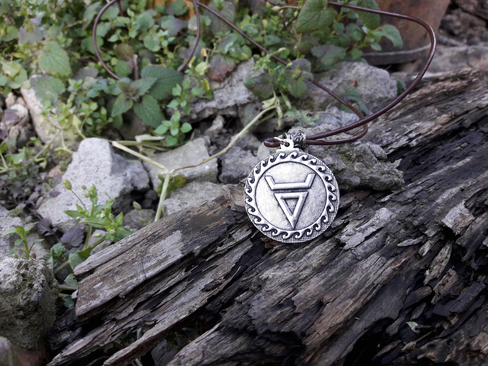 Veles Slavic God Symbol Necklace,god of Land,water,volos God Sign ...