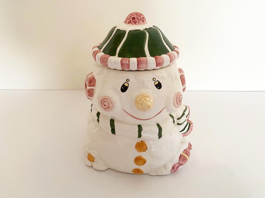 Cookie Jar. Winter Theme Peppermint Unbranded Cookie Jar. Vintage 1980 ...