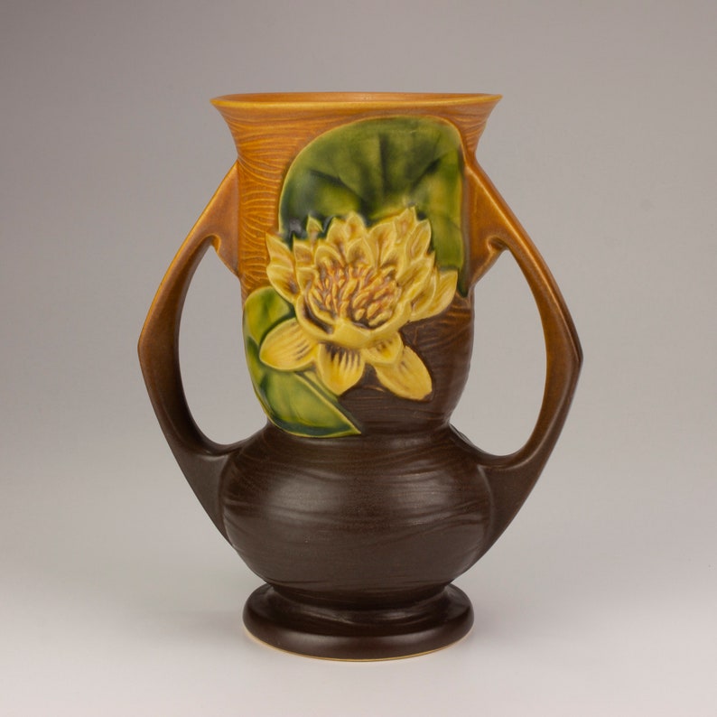 Original Roseville Vintage Pottery Water Lily Vase Shape - Etsy