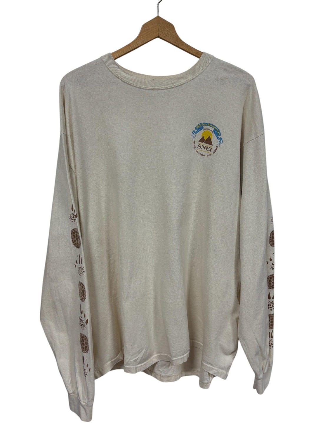 Vintage 00's SNEI Wildlife Conservation Long Sleeve Graphic Tee Size XL ...