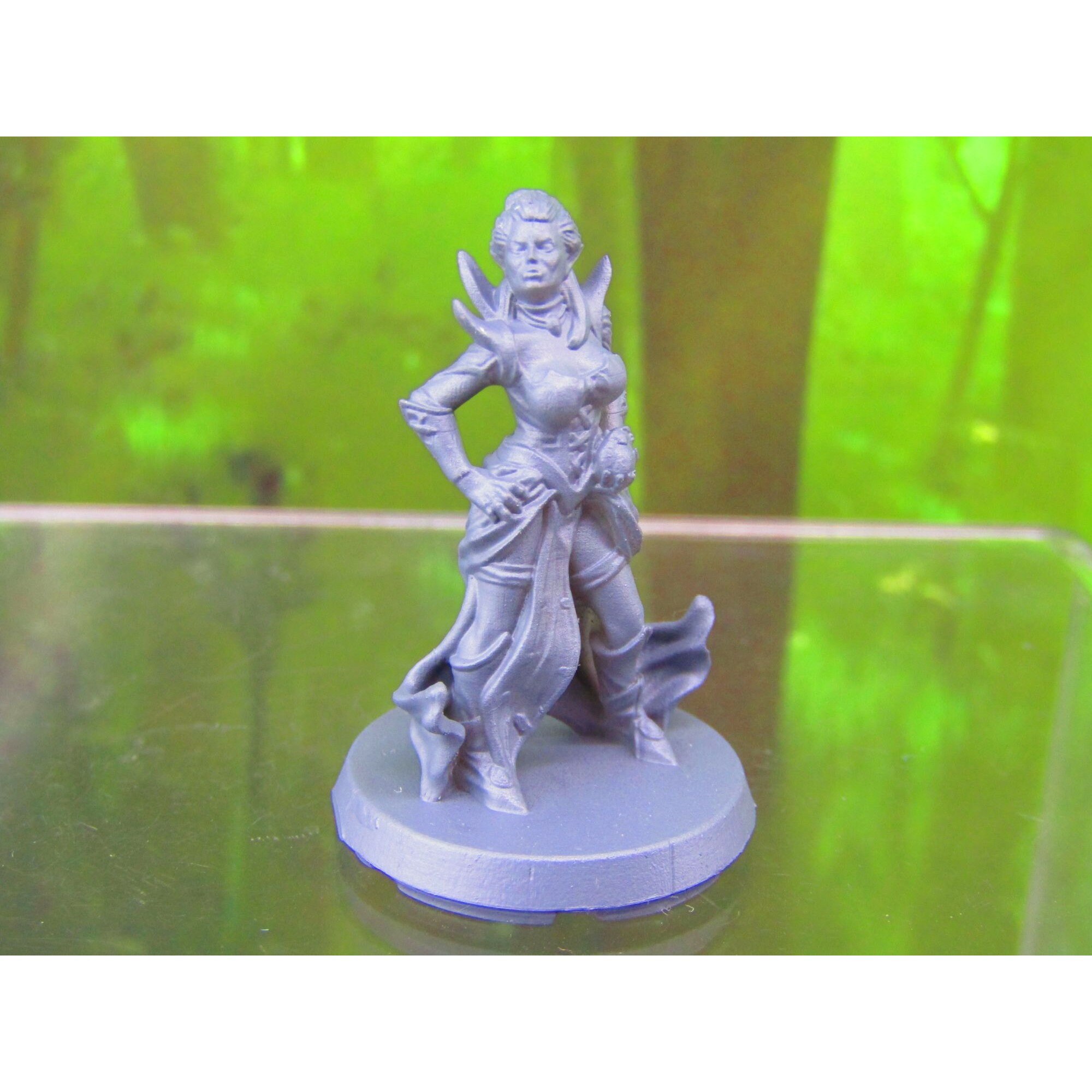 Female Vampire Royal Mini Miniatures 3D Printed Resin Model Figure 28 ...