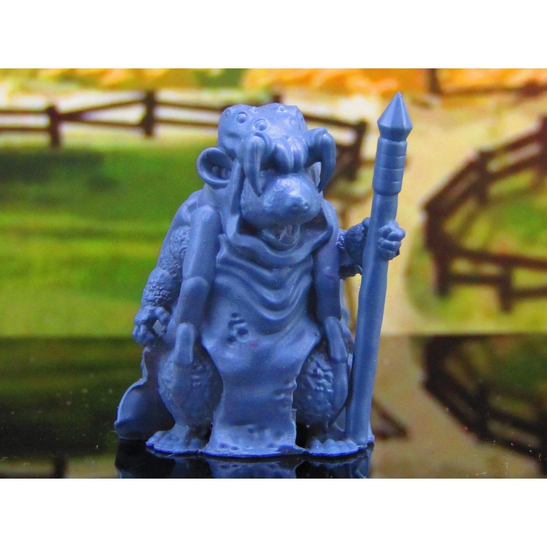 Wise Old Druid Mother Rat Folk Mini Miniature Model Character Figure ...