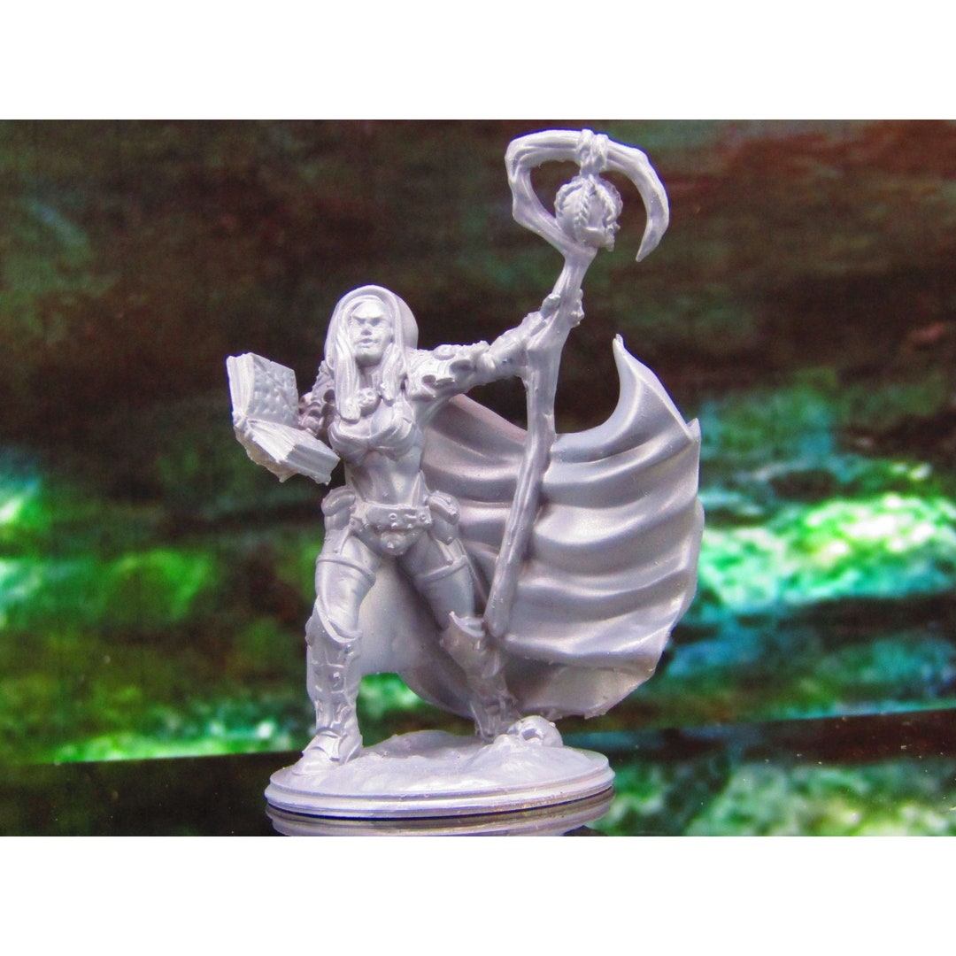 Female Necromancer B Mini Miniature Model Character Figure 28mm/32mm ...