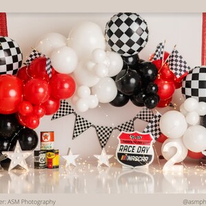Finish Line Balloon Garland Kit / Race Car Birthday, Two Fast Bday ...
