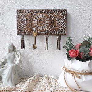 Mandala Key Holder – Boho Wall Decor, Rustic Wooden Key Rack, Entryway ...