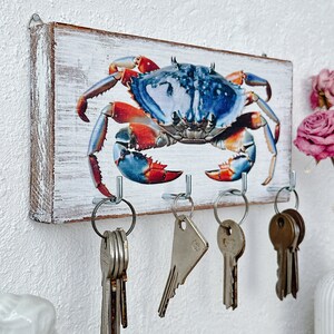 Crab Key Holder for Wall, Nautical Key Hook, Blue Crab Wall Decor - Etsy