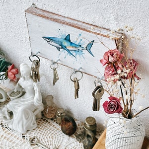 Shark Key Holder for Wall, Nautical Key Rack, Small Key Hook, Blue ...