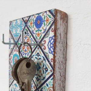 Vertical Key Holder 6 Hooks, Key Holder for Wall, Patchwork Wall Decor ...