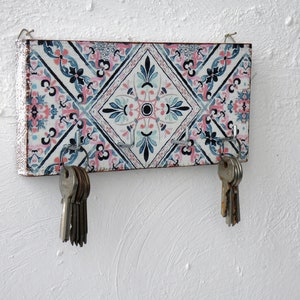 Key Holder, Pink Key Rack, Ornament Wall Decor, Key Holder for Wall - Etsy