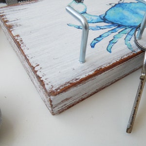 Wooden Crab Key Holder for Wall, Nautical Key Hook - Etsy