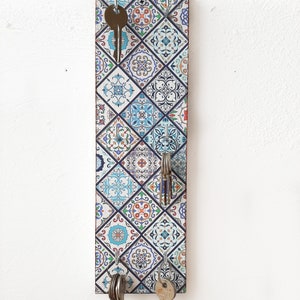 Vertical Key Holder 6 Hooks, Key Holder for Wall, Patchwork Wall Decor ...
