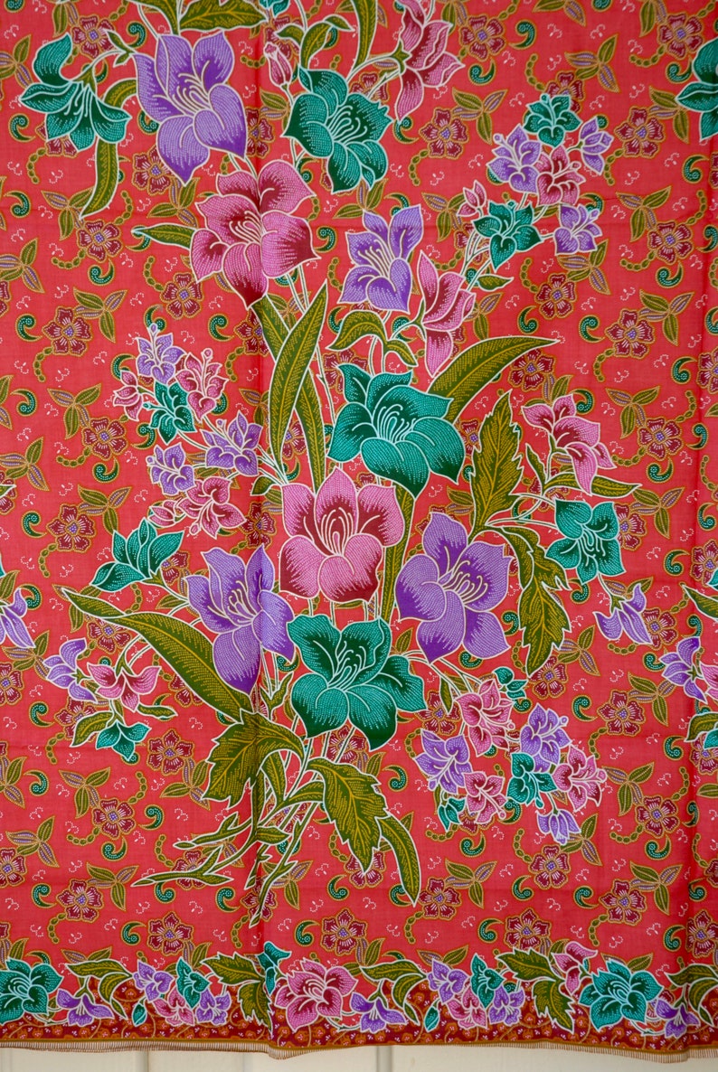 Traditional Indonesian Batik Sarong | Etsy