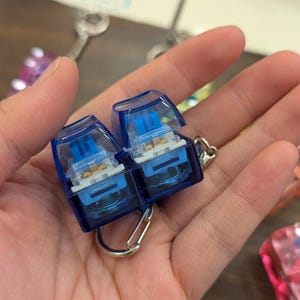 Double Clear Keycap Clickers - Fidget Keychain, Light up Focus ...